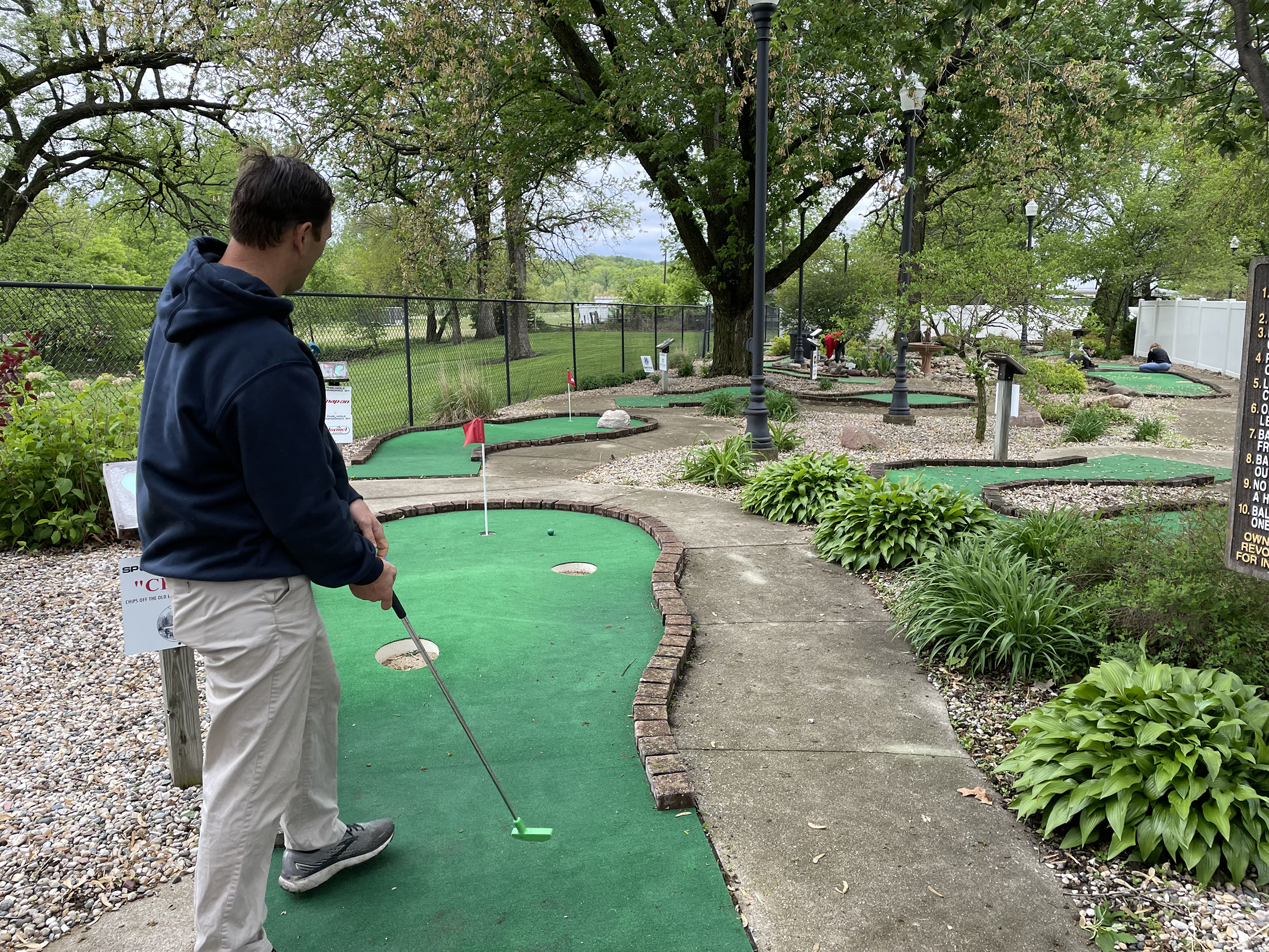 Caddy Shack mini golf – Discover Algona